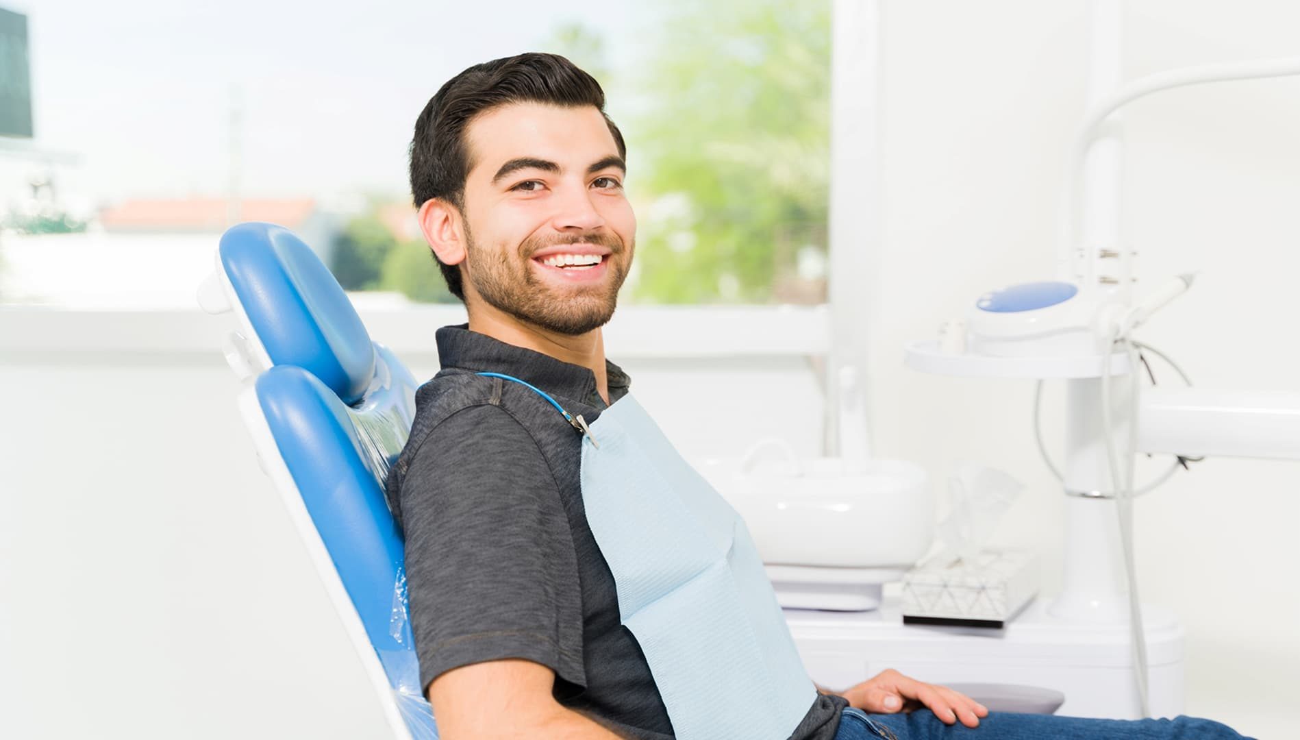 Root Canal vs Extraction: Which One Is Right for You?